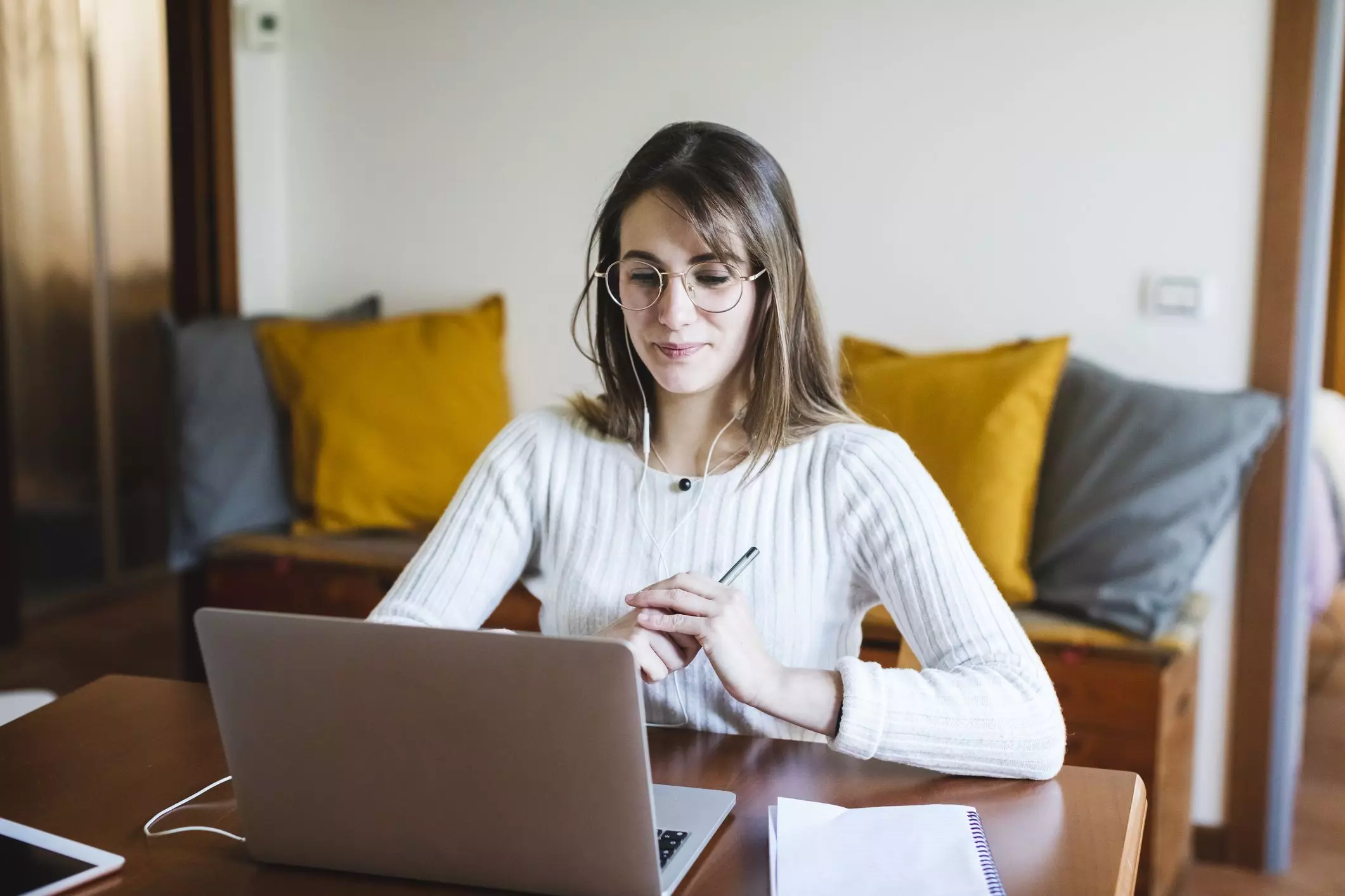 Të mirat dhe të këqijat e bankave në internet